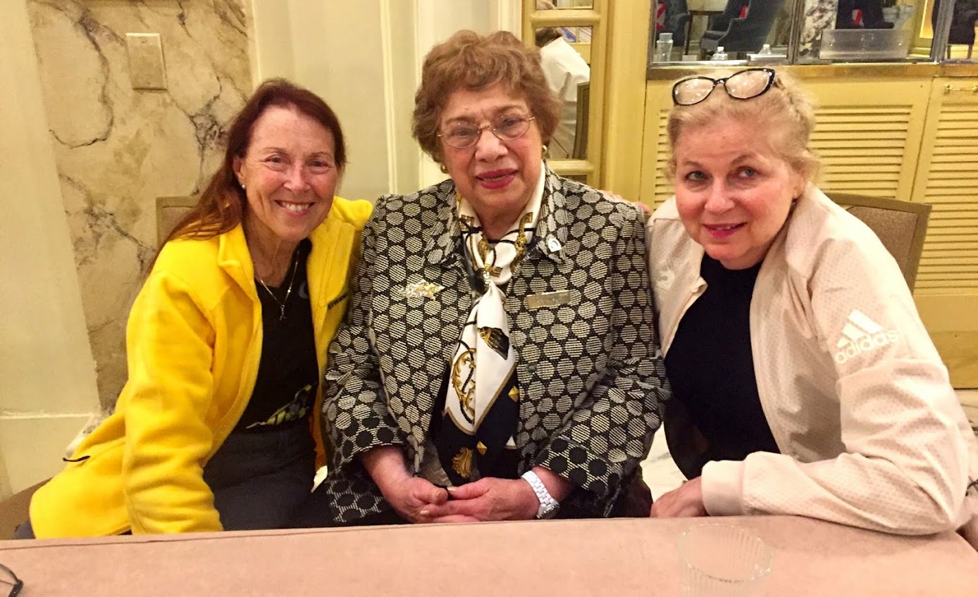Gloria – Jacqueline Hansen